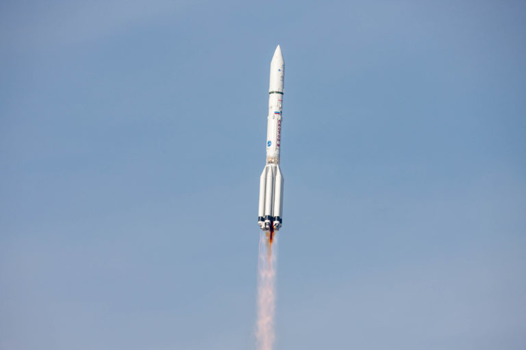 Proton Successfully Launches EUTELSAT 5 West B / Mission Extension ...